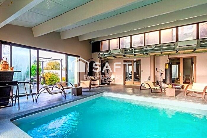Maison 7 pièces à vendre à Magnanville