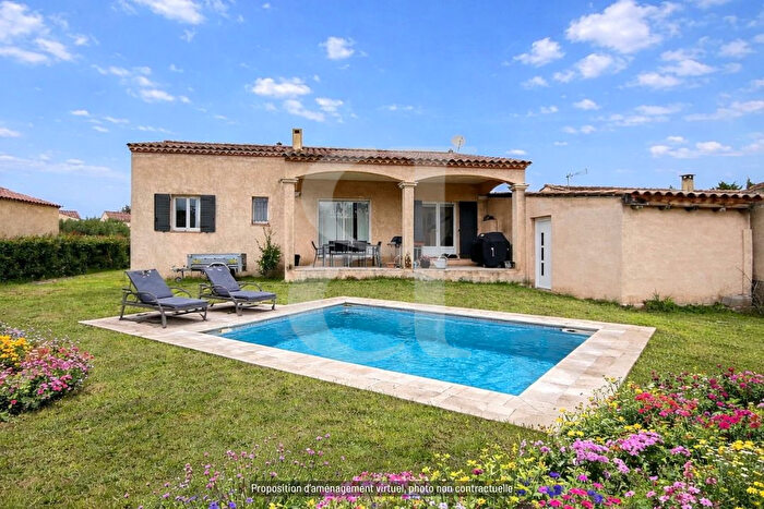 Maison à vendre - Saint-Étienne-du-Grès - 4 pièces - 3 chambres