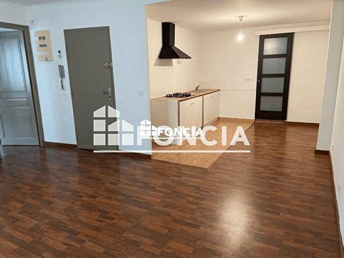 Appartement à louer - Centre Ville, Bagnols-sur-Cèze - 2 pièces - 1 chambre