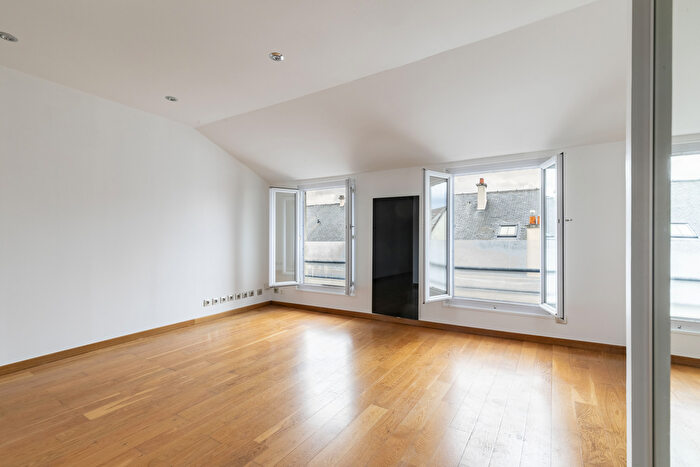 Appartement 2 pièces à vendre à Saint-Germain-en-Laye, Centre-ville, Quartiers forestiers