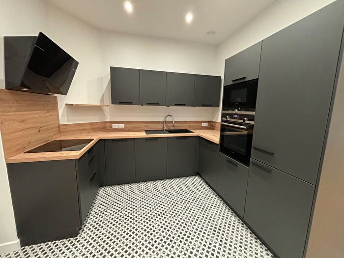 Appartement à louer - Orléans, Bourgogne, Saint-Euverte - 4 pièces - 3 chambres