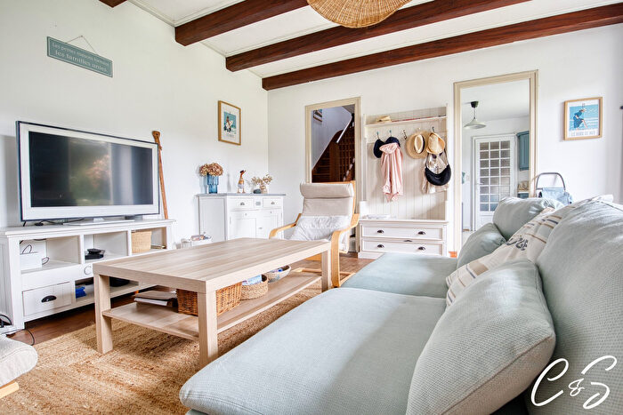 Maison à vendre - Plomeur - 5 pièces - 4 chambres