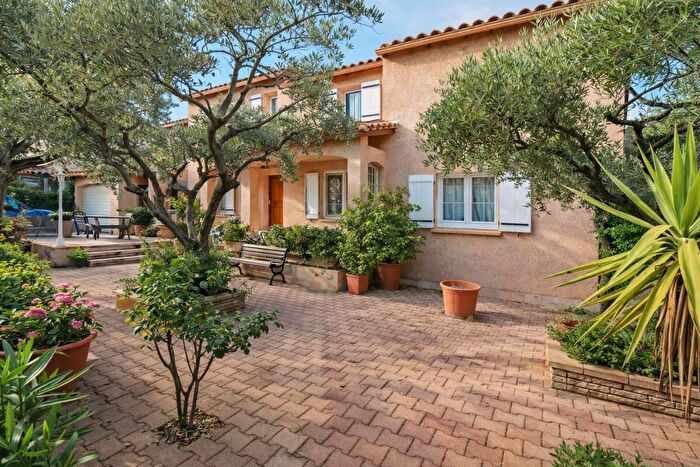 Beaucaire, Puech Cabrier, Genestet : Maison 6 pièces à vendre