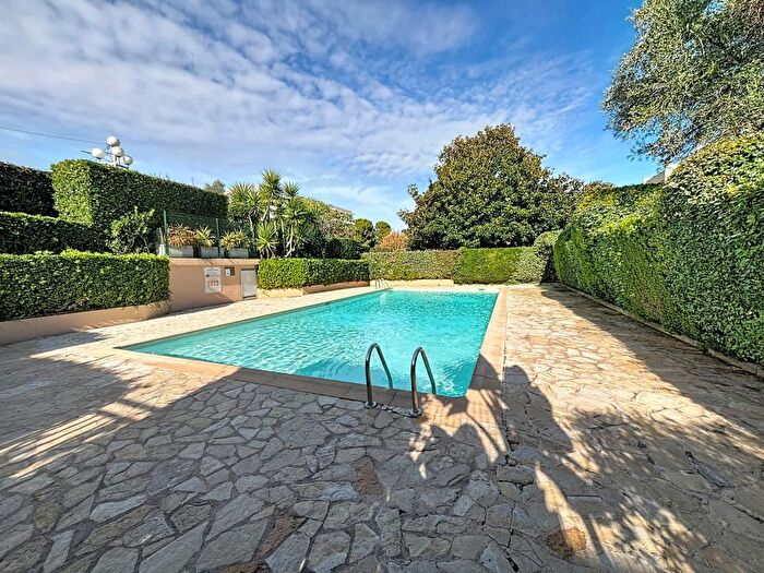 Appartement à vendre - Antibes, Rabiac, Carriat, Les Semboules, Les Brusquets - 2 pièces - 1 chambre