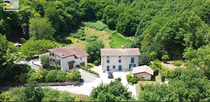 Maison à vendre - Saint-Jean-en-Royans - 10 pièces - 7 chambres