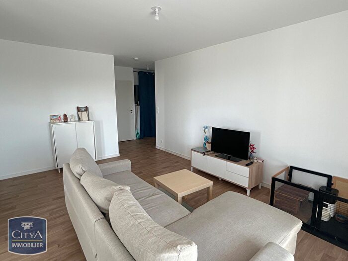 Appartement 4 pièces à louer à Quartiers Sud-Est, Francisco Ferrer