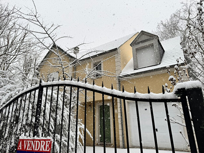 Maison à vendre - Montmorency, Bas Montmorency - 6 pièces - 4 chambres