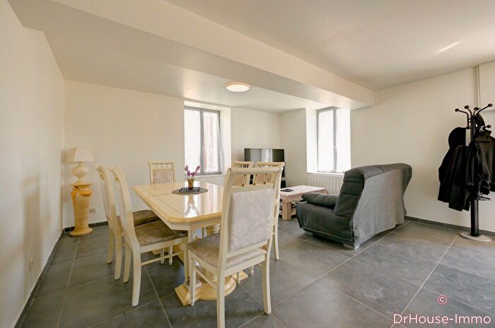 Fontaine-les-Grès : Maison 5 pièces à vendre