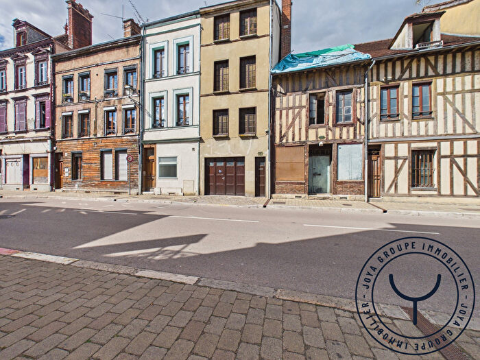 Troyes, Cathédrale - Maison 5 pièces à vendre