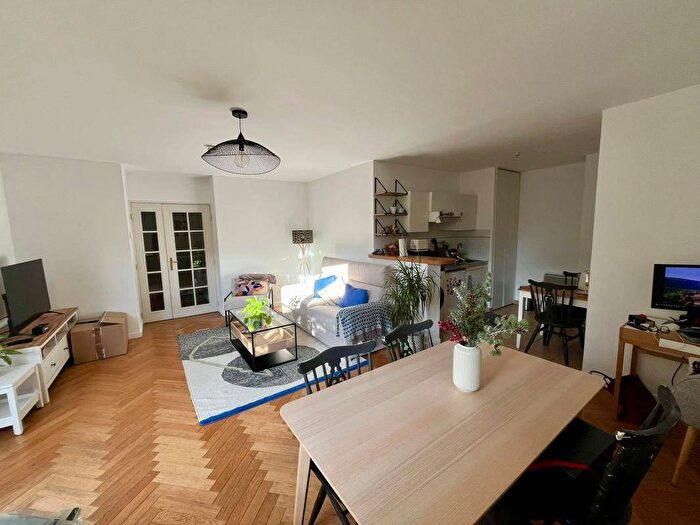 Appartement à louer - Nord, Saint-Julien-en-Genevois - 2 pièces - 1 chambre