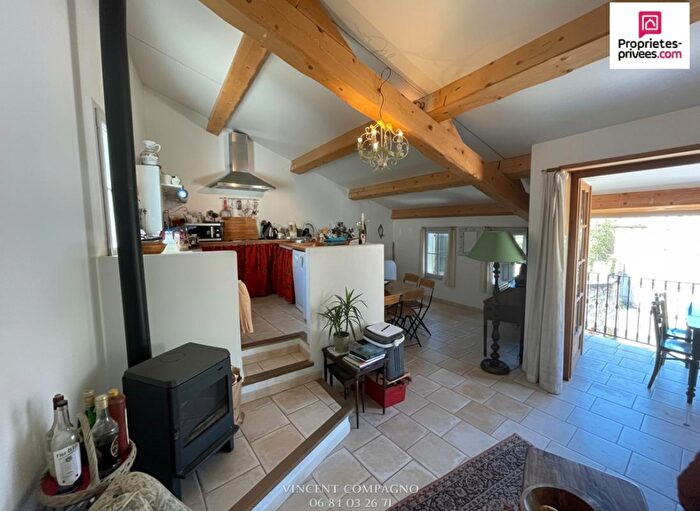Maison 4 pièces à vendre à Esparron-de-Verdon