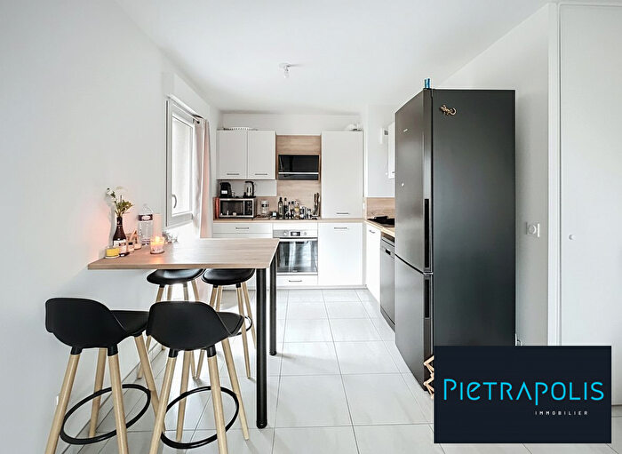 Appartement à vendre - Longvic - 3 pièces - 2 chambres