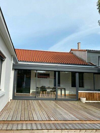 Le Bourg sous la Roche-Coteau, La Roche-sur-Yon : Maison 5 pièces à louer