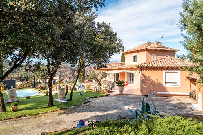 Maison à vendre - Uzès - 6 pièces - 5 chambres