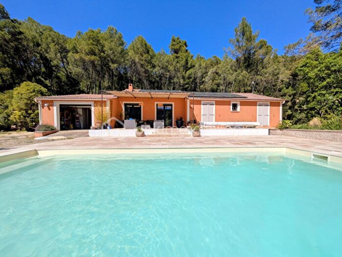 Maison 6 pièces à vendre à Salernes