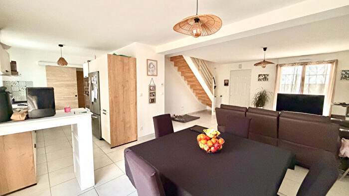 Maison à vendre - Saint-Lambert-la-Potherie - 5 pièces - 4 chambres