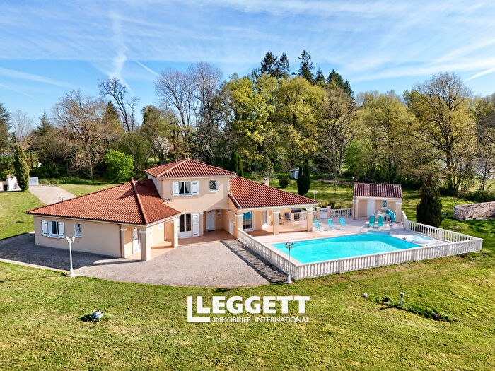 Maison à vendre - Saint-Mathieu - 7 pièces - 5 chambres