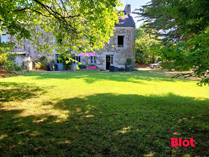 Maison à vendre - Plouër-sur-Rance - 6 pièces - 5 chambres