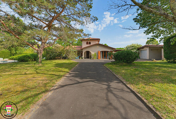 Maison 7 pièces à vendre à Sadirac