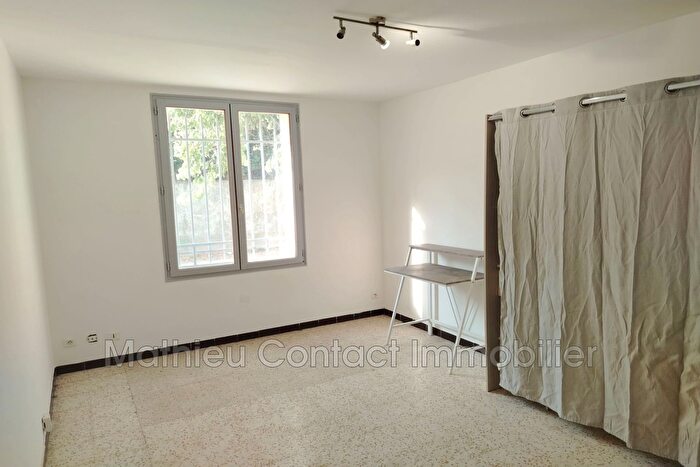 Appartement 1 pièce à louer à Nîmes