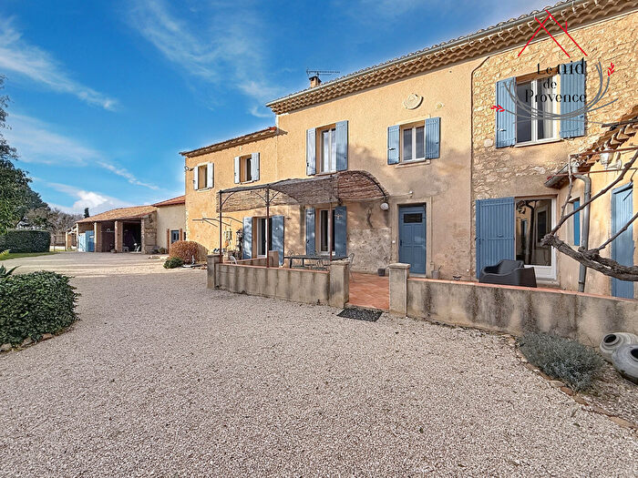 Maison à vendre - Pernes-les-Fontaines - 11 pièces - 7 chambres