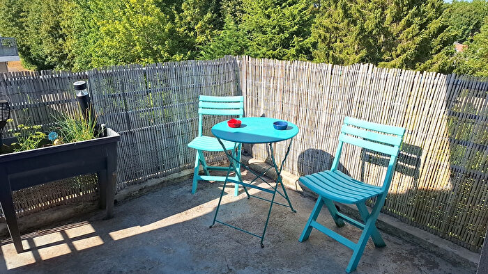 Lens, Nord Ouest : Appartement 3 pièces à vendre