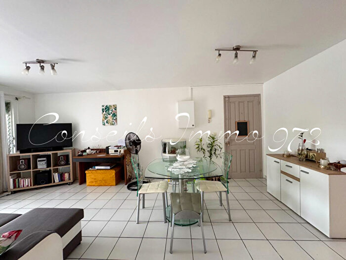 Appartement à vendre - Fort-de-France - 3 pièces - 2 chambres