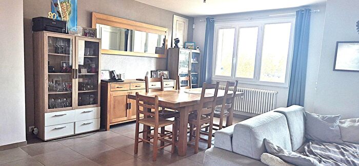 Appartement 4 pièces à vendre - Bourg-en-Bresse, Gare, Peloux-Mail, Citadelle