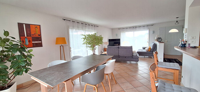 Maison à vendre - Saint-Rémy - 5 pièces - 4 chambres