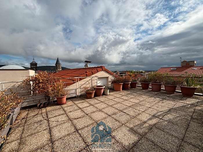 Appartement à vendre - Clermont-Ferrand, Delille, Cathédrale, La Gare - 6 pièces - 5 chambres