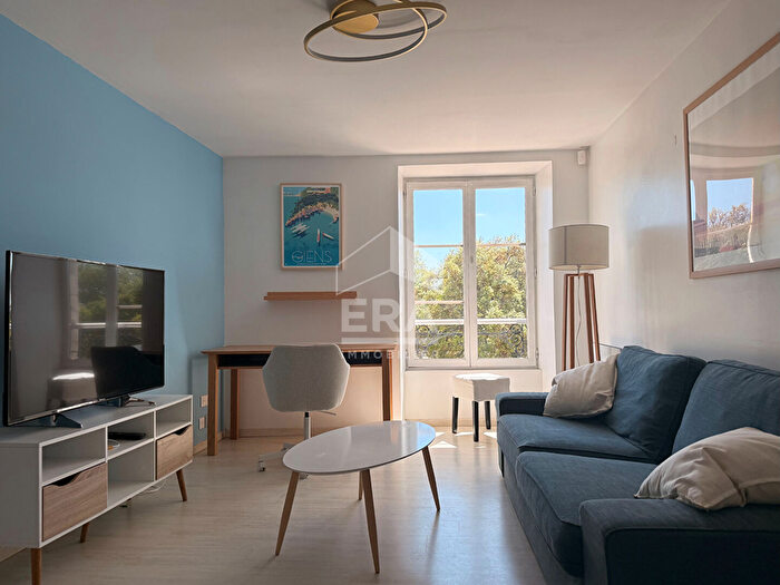 Appartement 4 pièces à Orléans, Bourgogne, Saint-Euverte, à louer