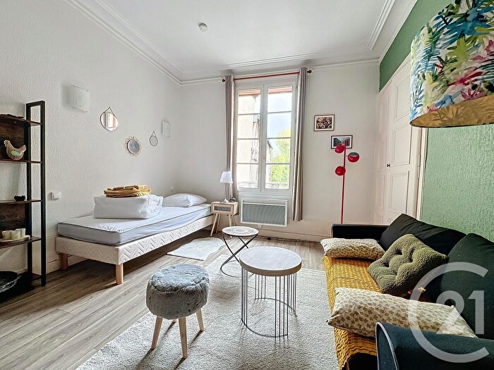 Appartement à louer - Troyes, Cathédrale - 1 pièce