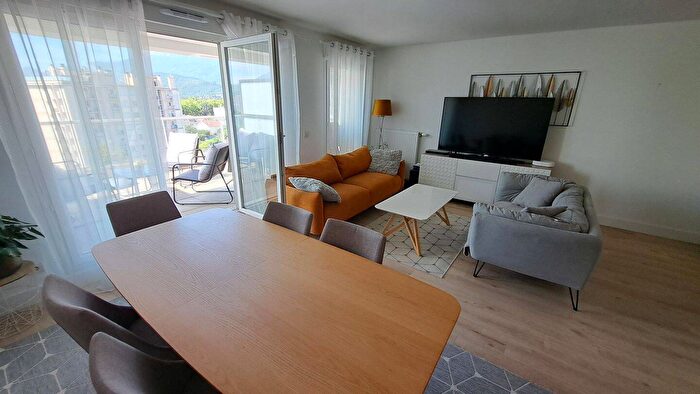 Abry, Grenoble - Appartement 4 pièces à louer
