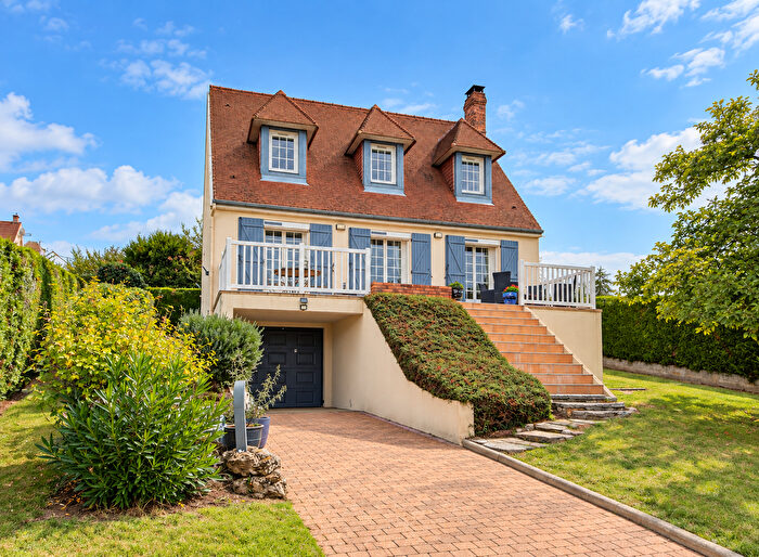 Maison 6 pièces à vendre à Juziers