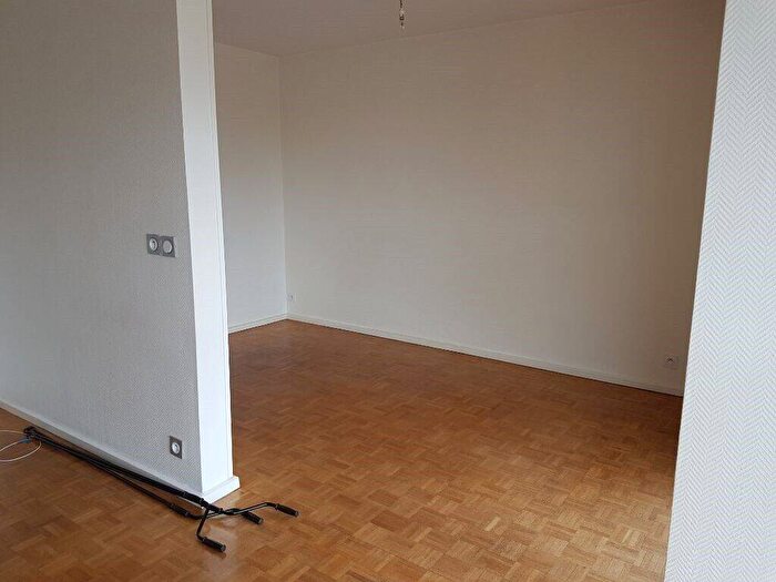 Chavril, Sainte-Foy-lès-Lyon : Appartement 3 pièces à louer