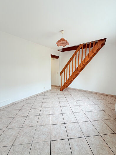 Appartement à louer - Malay-le-Grand - 2 pièces - 1 chambre