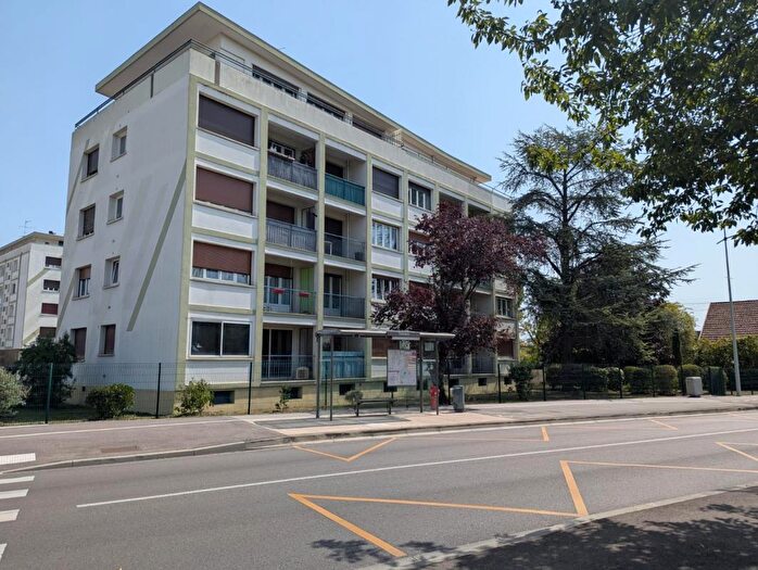 Appartement à vendre - Longvic - 3 pièces - 2 chambres