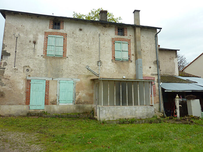 Maison à vendre - Lathus-Saint-Rémy - 9 pièces - 6 chambres