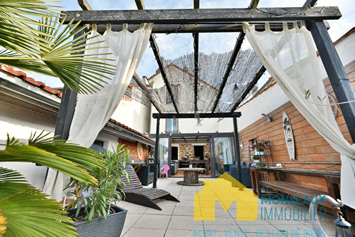 Maison à vendre - Épinay-sur-Orge - 7 pièces - 6 chambres