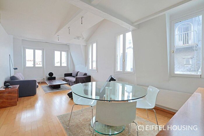 Appartement à louer - Saint Germain des Prés, Paris ème arrondissement - 2 pièces - 1 chambre