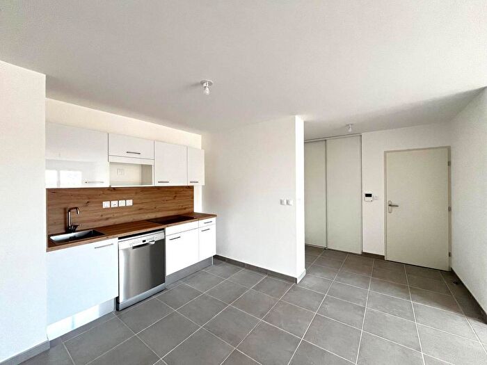 Appartement à louer - Temps Perdu-La Trinque, Manosque - 3 pièces - 2 chambres