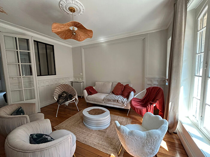 Appartement à vendre - Reims, Centre-ville - 4 pièces - 3 chambres