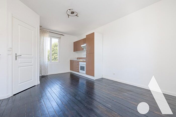 Appartement à louer - Caen, Sainte-Thérèse, Demi-Lune - 1 pièce