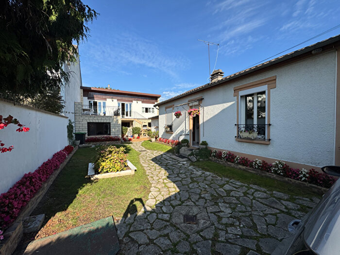 Maison à vendre - Saint-Maur-des-Fossés, Vieux-Saint-Maur - 5 pièces - 2 chambres