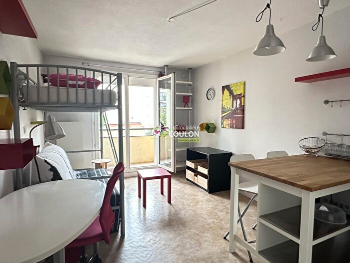 Appartement à louer - Clermont-Ferrand, Saint-Jacques - 1 pièce