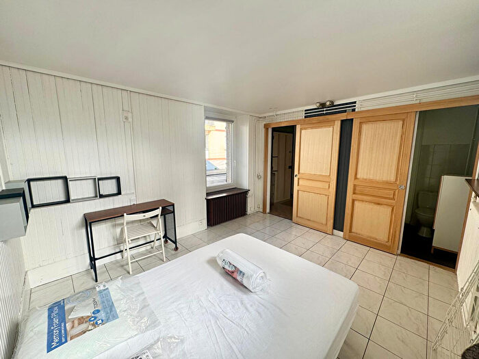 Appartement à louer - Quartiers Sud-Ouest, La Madeleine - 2 pièces - 1 chambre