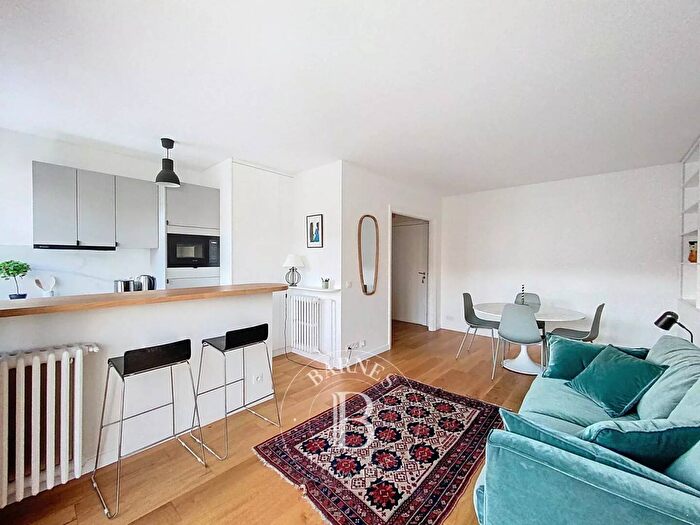 Appartement à louer - Saint James-Général Koenig, Neuilly-sur-Seine - 2 pièces - 1 chambre