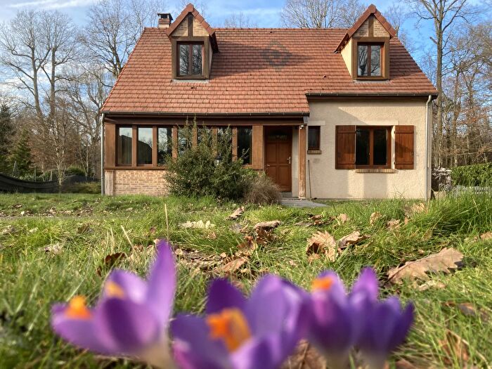 Poigny-la-Forêt - Maison 5 pièces à vendre