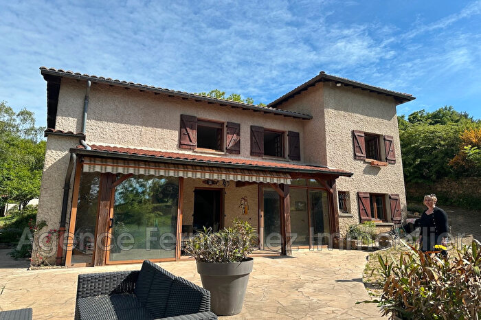 Matour - Maison 6 pièces à vendre