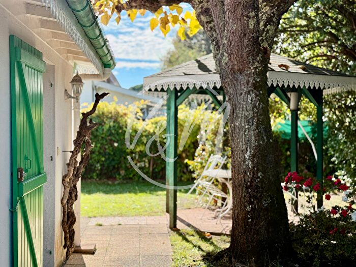 Maison à vendre - Andernos-les-Bains, Broustey, Falgouët - 6 pièces - 4 chambres